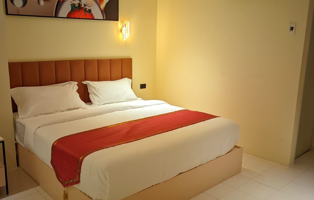 Hotel Soni Mansion Hotel rooms near Bangkok, Thailand.